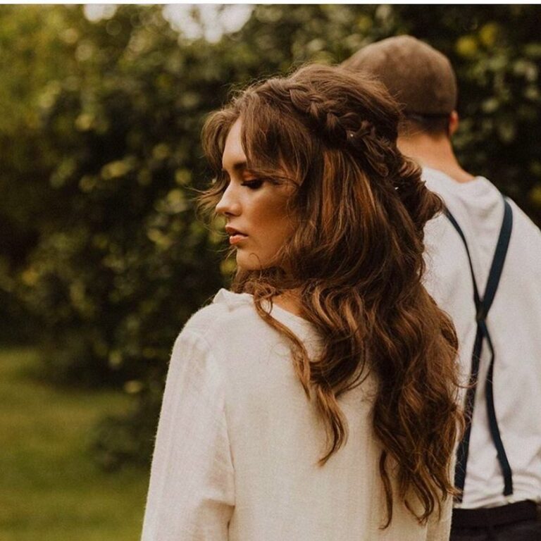 53 Lovely Hippie Hairstyles for Iconic Women - Hood MWR