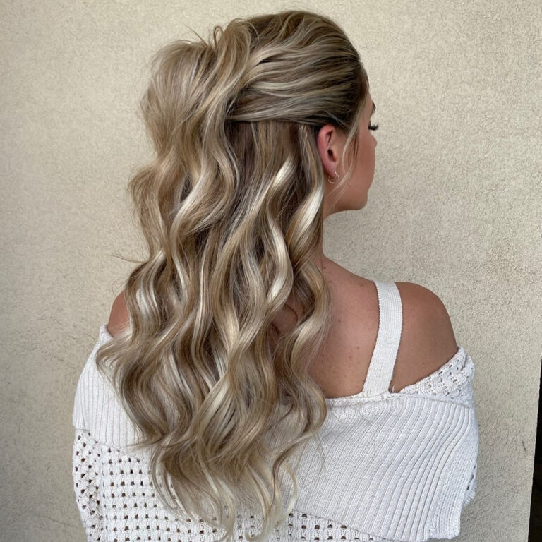 35 Hairstyles for Professional Women: Command Respect and Style - Hood MWR