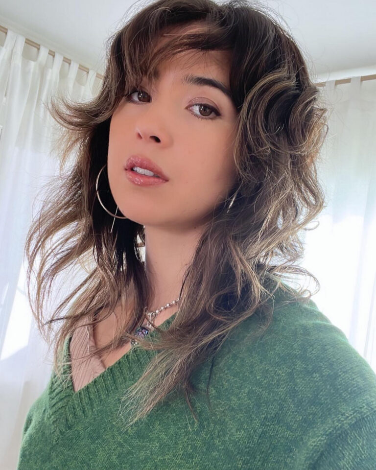 35 Gorgeous Wolf Cut Curly Hair For Women to Try in 2023 - Hood MWR