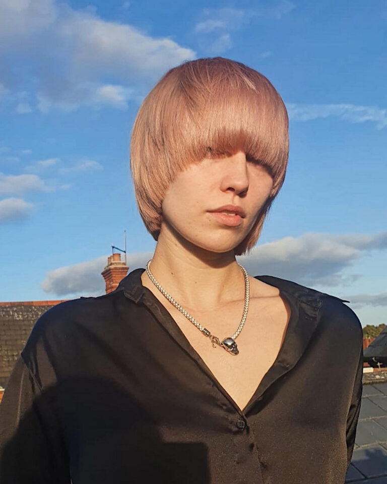 51 Colorful Bowl-Cut Haircut Ideas For Women 2023 - Hood MWR