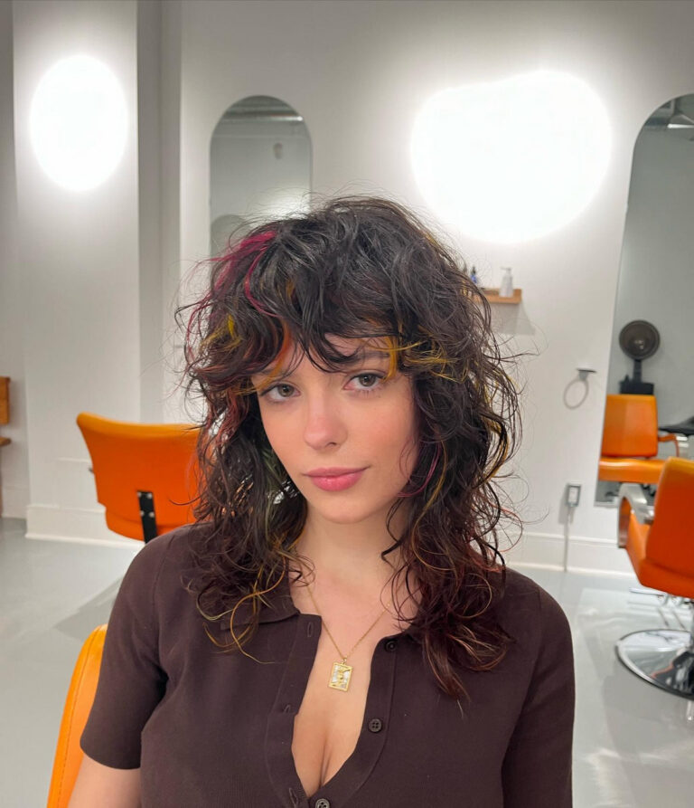 35 Gorgeous Wolf Cut Curly Hair For Women to Try in 2023 - Hood MWR
