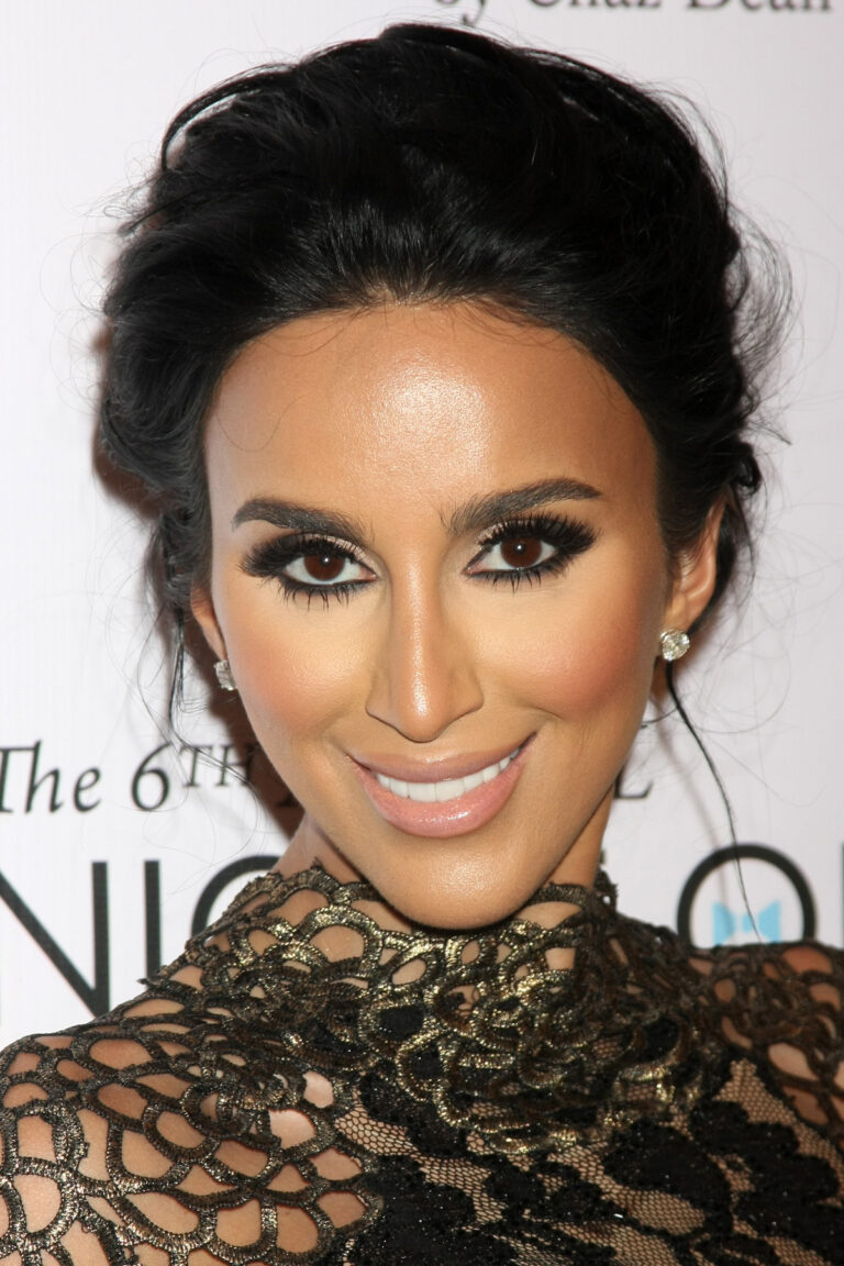 35 Hairstyles For Thin Narrow Faces: From Simple to Glamorous - Hood MWR