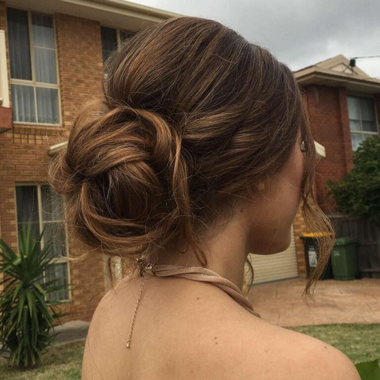 41 Best Messy Bun Hairstyles For Women to Try in 2023 - Hood MWR