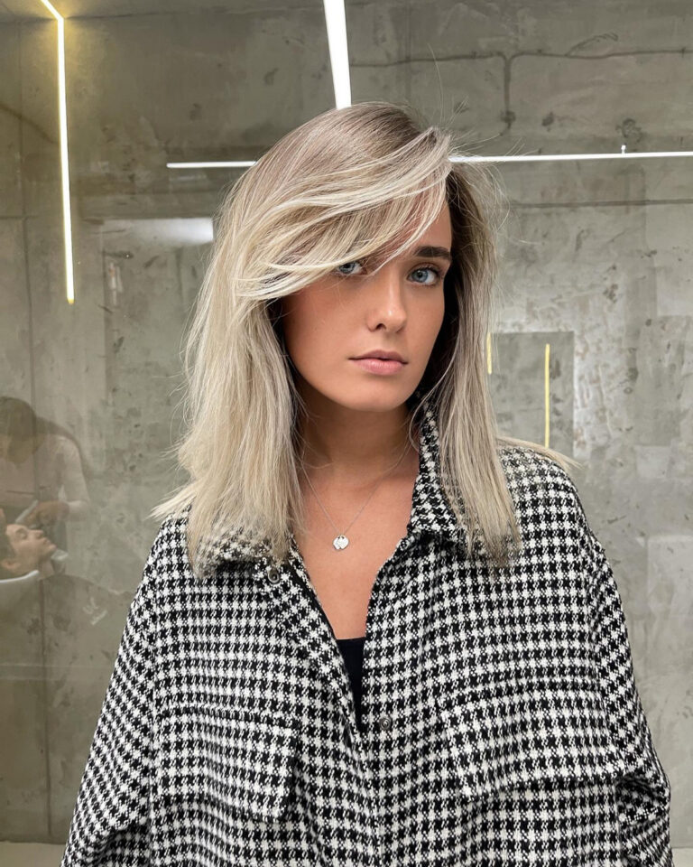 35 Swoop Bang Hairstyles Ideas to Try 2023 - Hood MWR