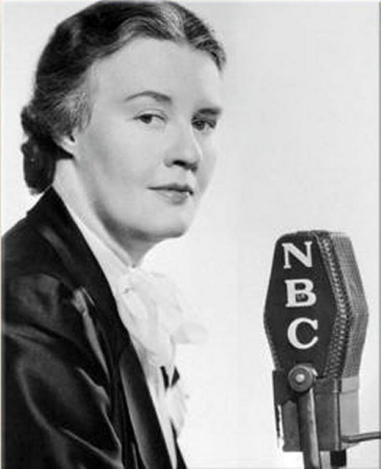 50 Famous Female Journalists Shaping Global Perspectives - Hood MWR