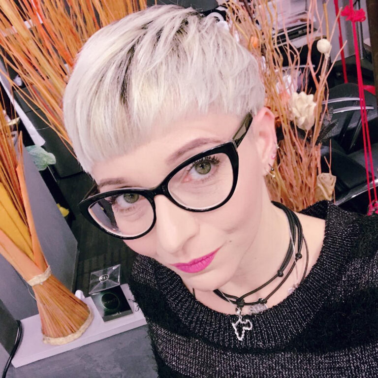 35 Unique Italian Hairstyles for Women in 2023 - Hood MWR