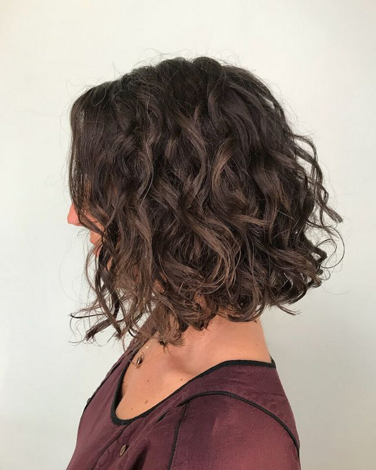 66 Stunning Curly Bob Hairstyles: Shoulder Length to Chin Length - Hood MWR