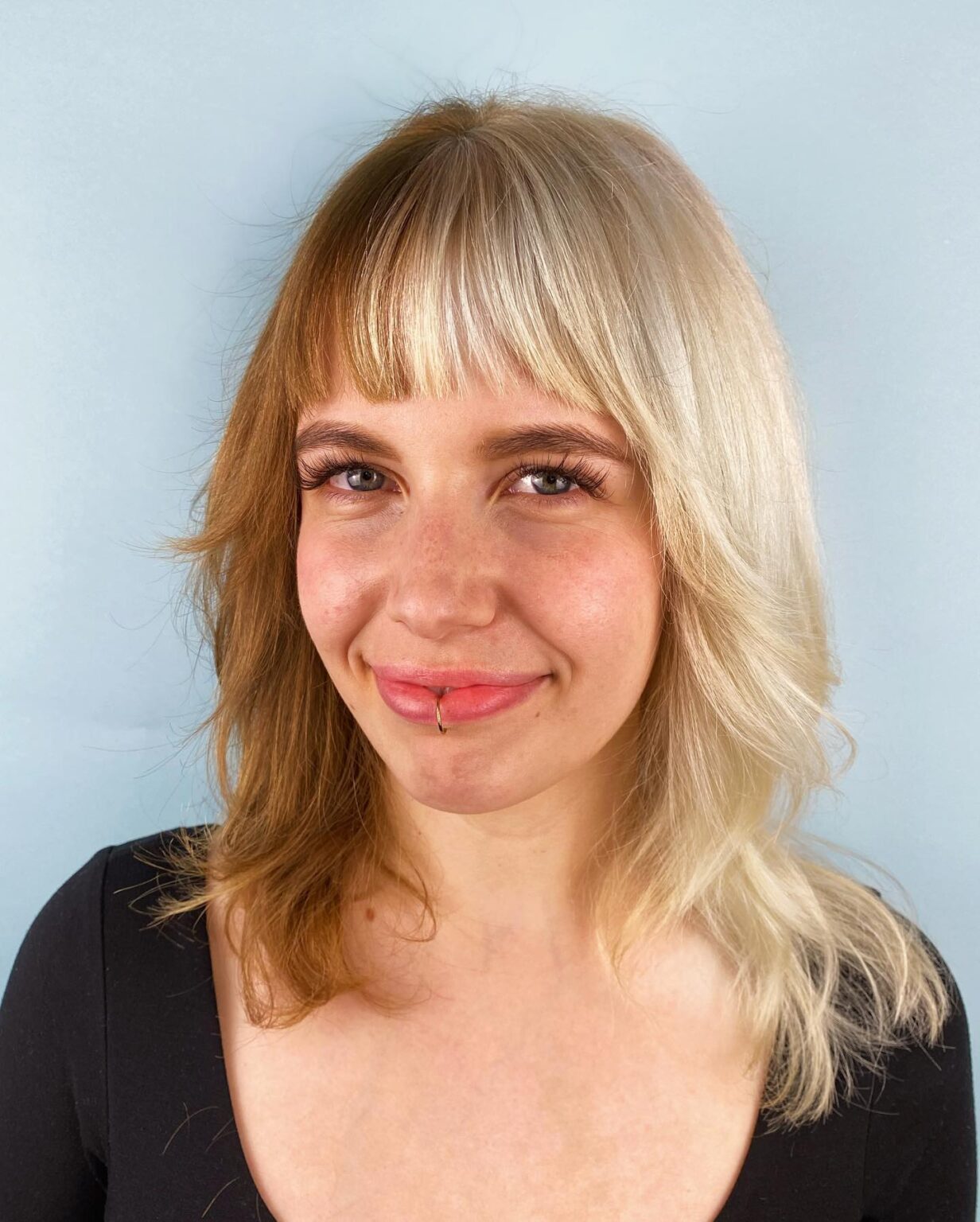 36 Most Popular Half Brown Half Blonde Hairstyles in 2023 - Hood MWR