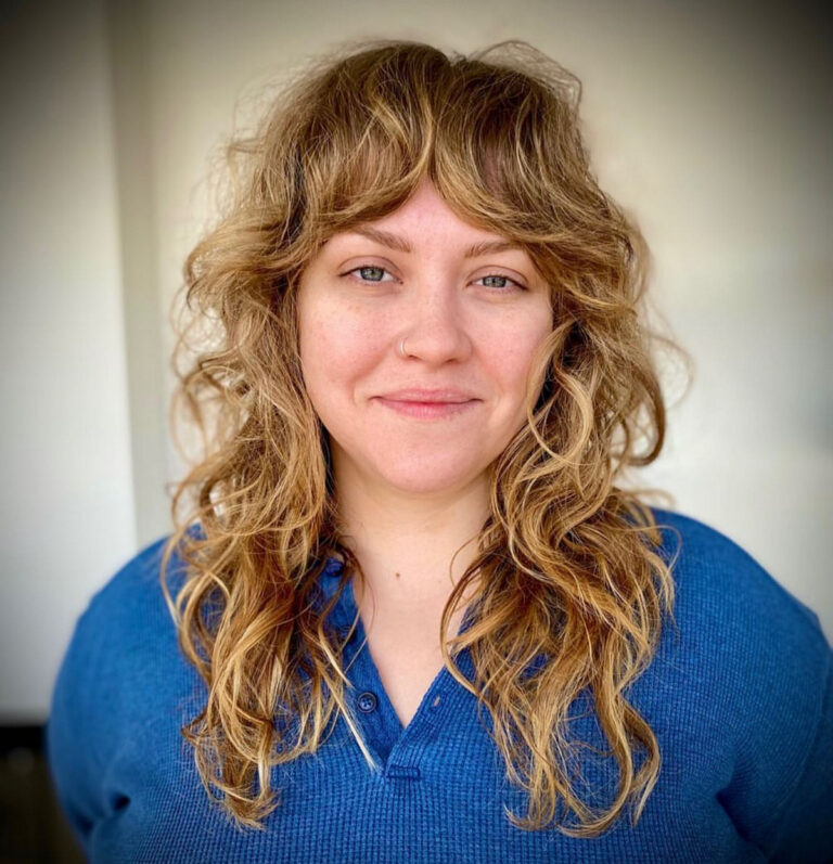 35 Alluring Face Framing Layer Ideas for Medium Hair - Hood MWR