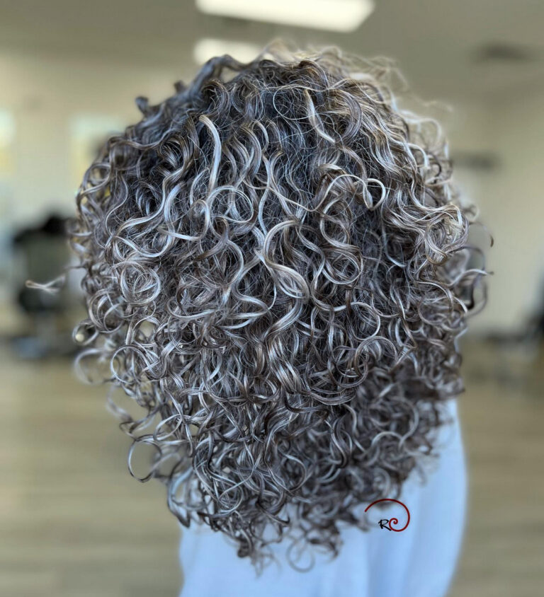 42 Beautiful Curly Hair With Highlights in 2023 - Hood MWR