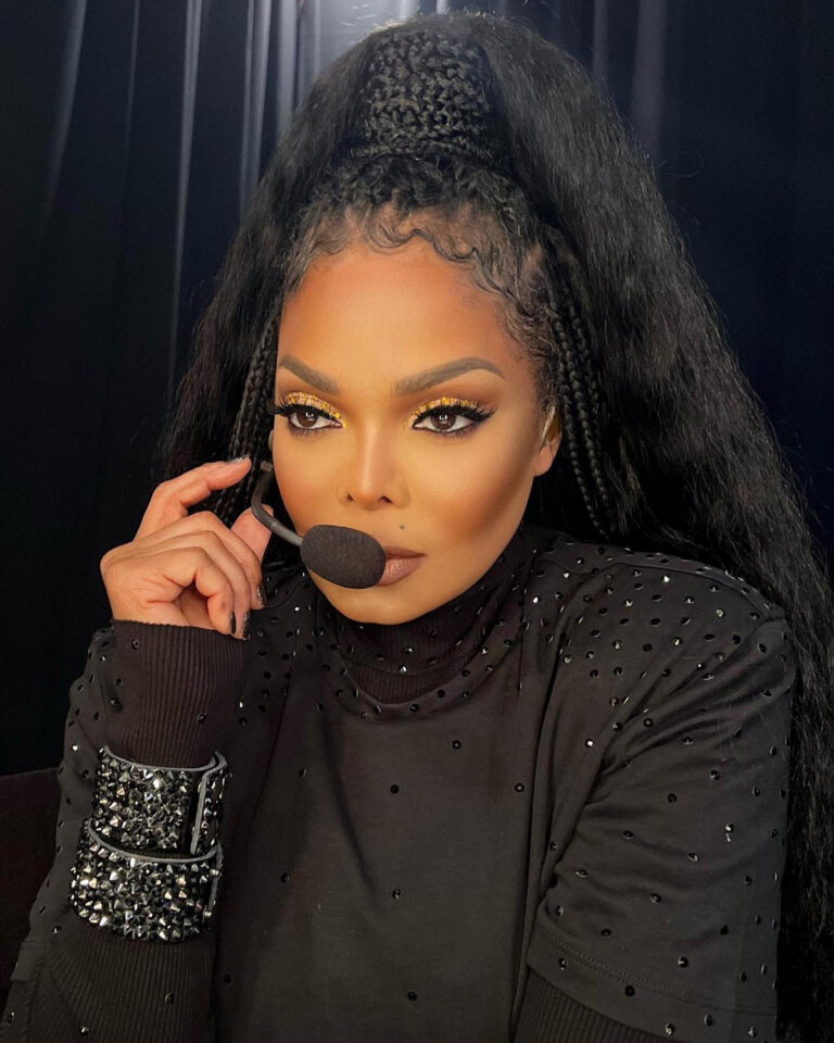 56 Celebrities With Beauty Mark (Moles) - Hood MWR