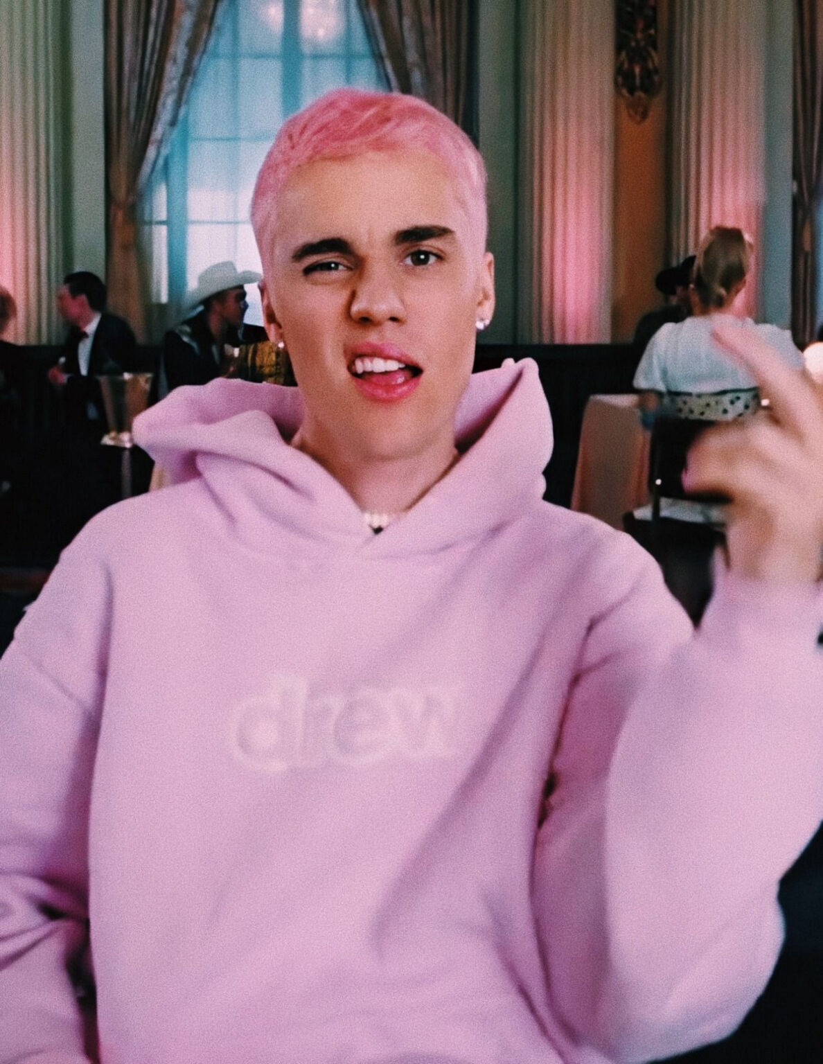 35 Justin Bieber Hairstyles: Different Types of Iconic Haircuts - Hood MWR