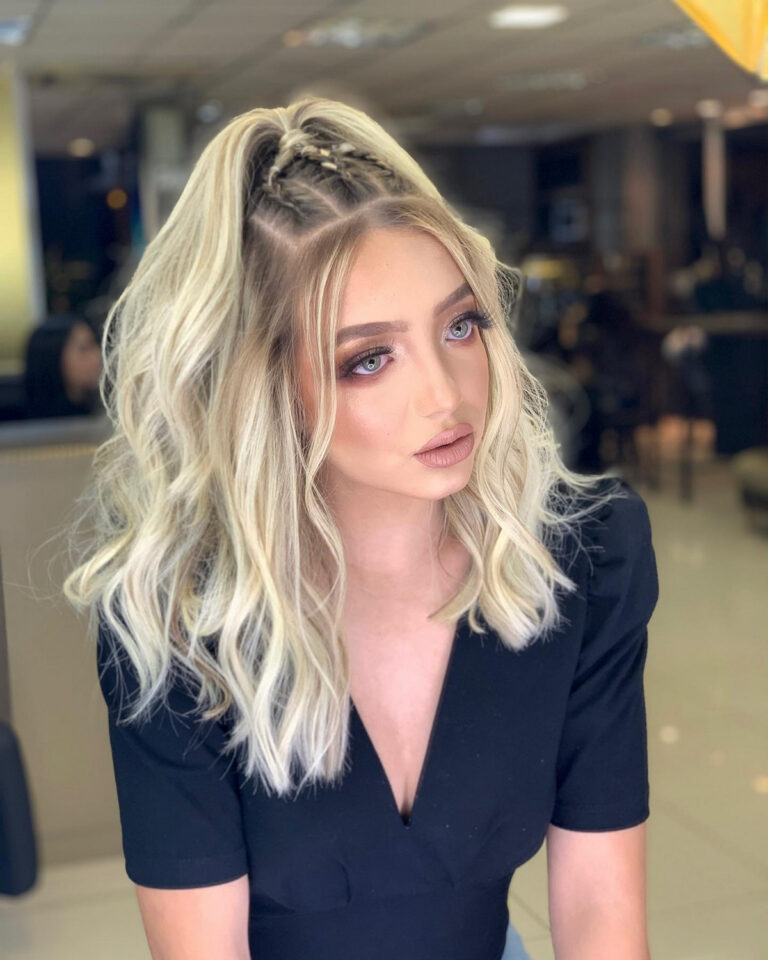 Top 35 Mexican Hairstyles For Women in 2023 - Hood MWR