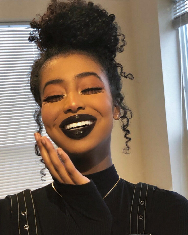 41 Mesmerizing Gothic Hairstyles: Unleash Your Dark Glamour - Hood MWR