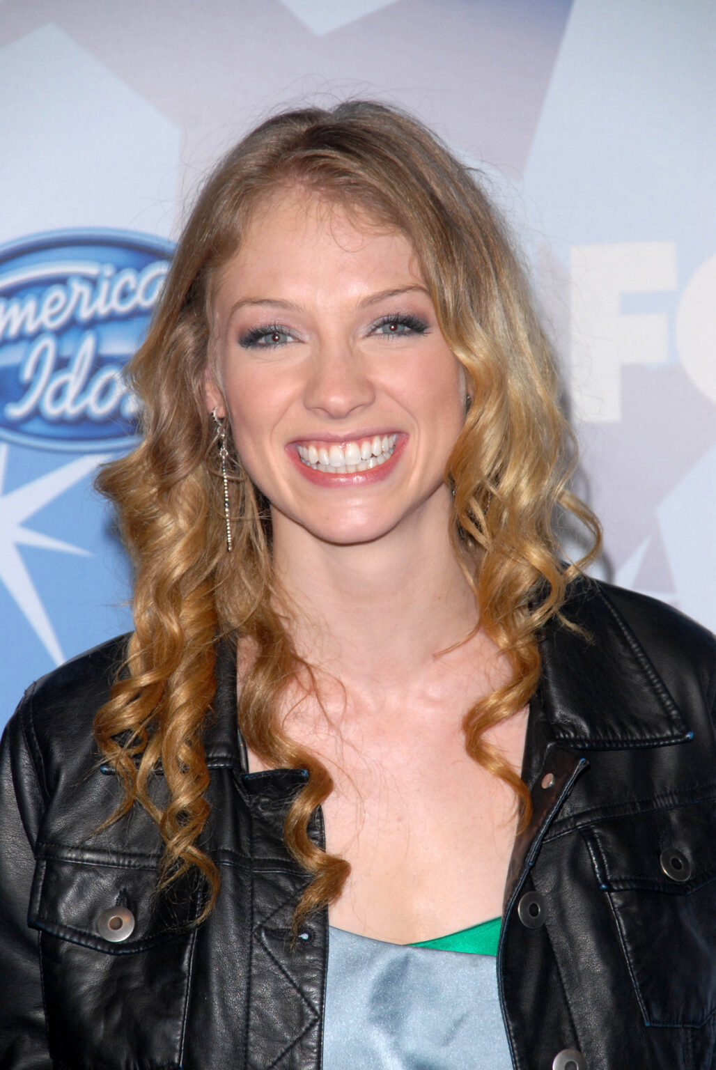 Top 50 Celebrities with Gummy Smiles - Hood MWR