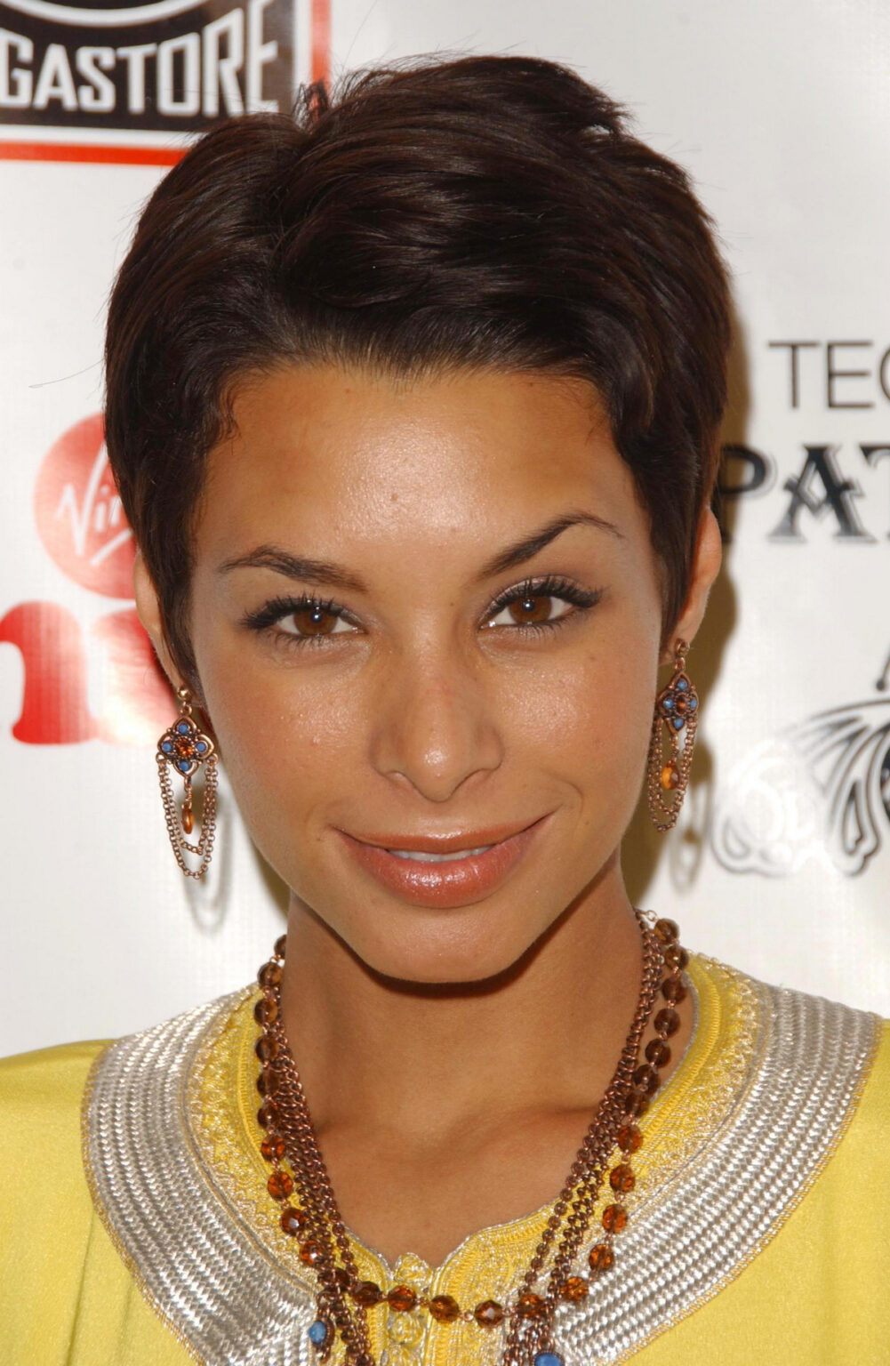 56 Celebrities With Beauty Mark (Moles) - Hood MWR