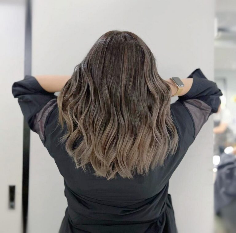 62 Gorgeous Dark Brown Hair With Highlights: Unleash Your Inner Goddess ...