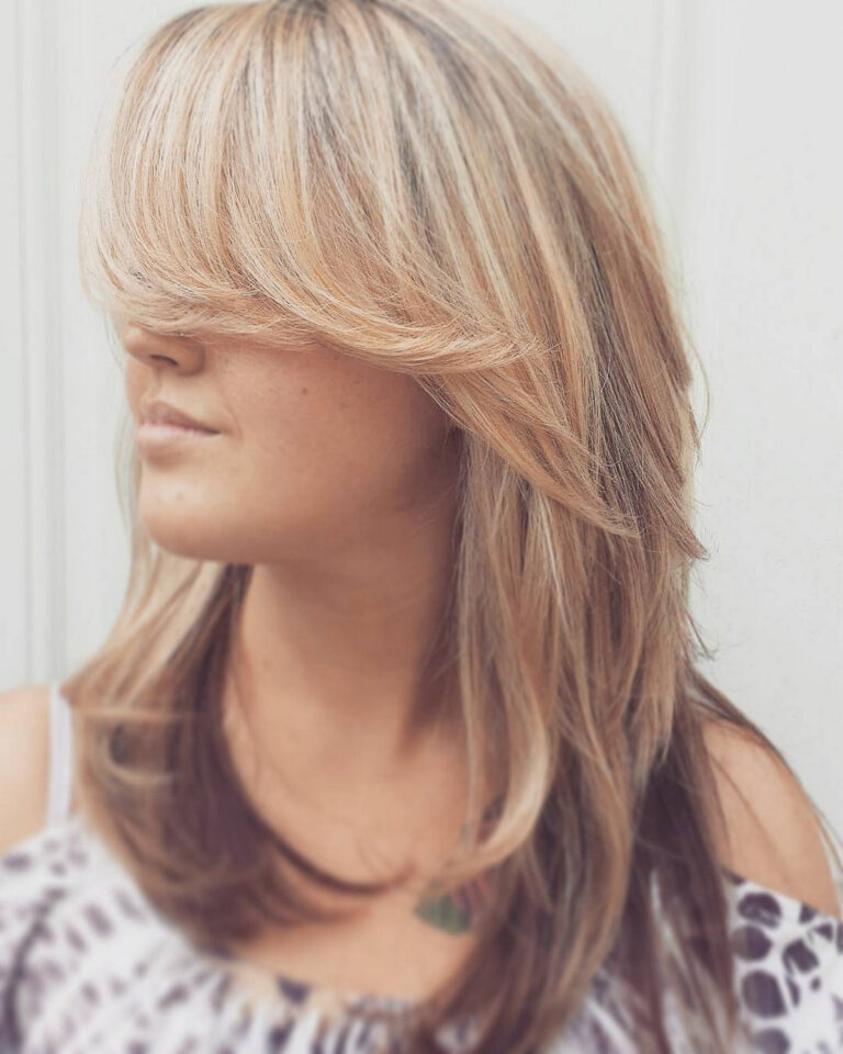 35 Swoop Bang Hairstyles Ideas to Try 2023 - Hood MWR