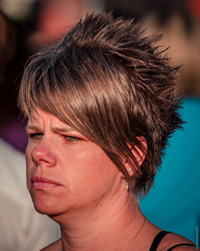 What Is A Karen Haircut? Nailing the Iconic and Edgy Hair Trend - Hood MWR