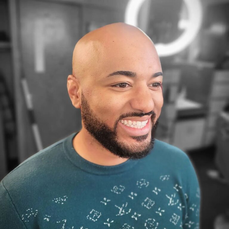 35 Hairstyles for Balding Men Embracing Their New Look - Hood MWR