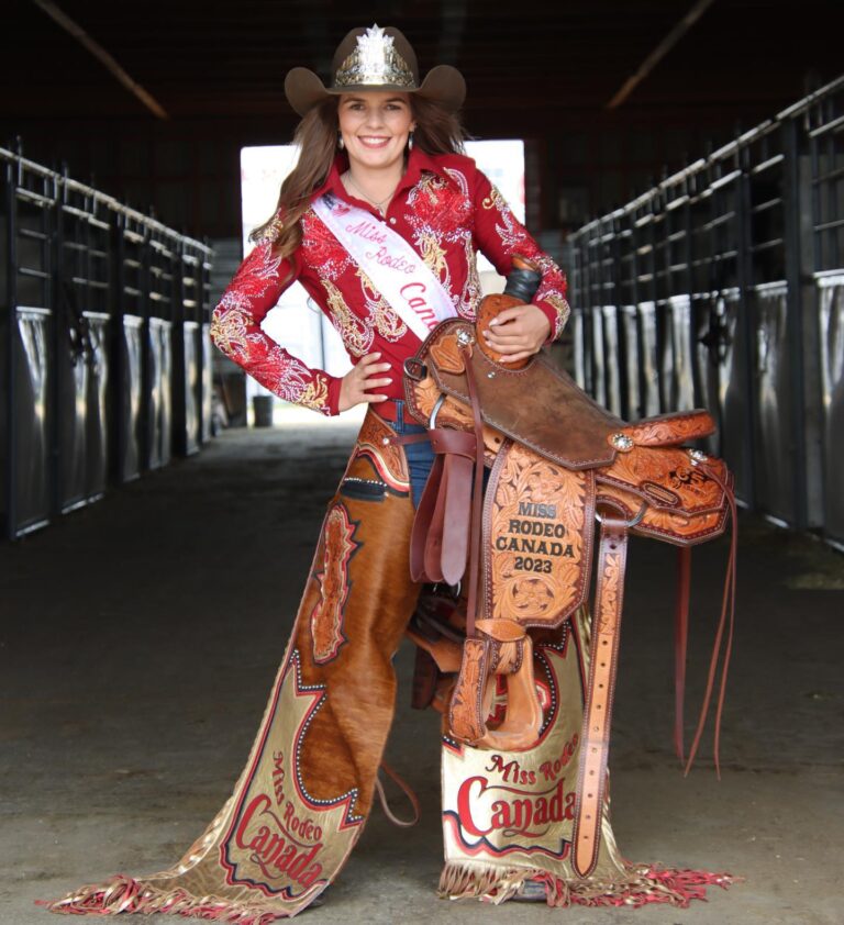 36 Cowgirl Outfit Ideas to Channel Your Inner Western Diva - Hood MWR