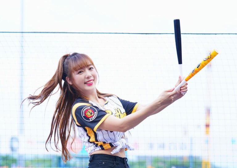 36 Gorgeous Cheerleader Hairstyles For Women in 2023 - Hood MWR