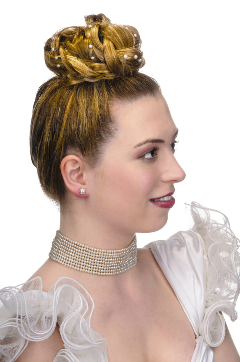 35 Gorgeous Crown Braid Hairstyles for a Majestic Look - Hood MWR