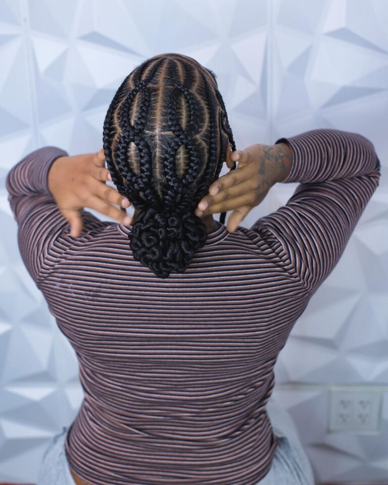 54 Trendiest Medium Knotless Braids for Every Occasion - Hood MWR