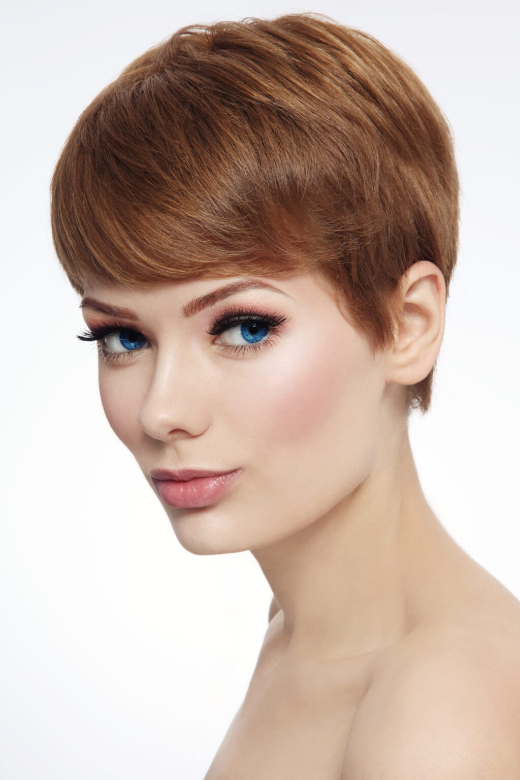 35 Pixie Cut For Square Face: Flattering Short Haircuts - Hood MWR