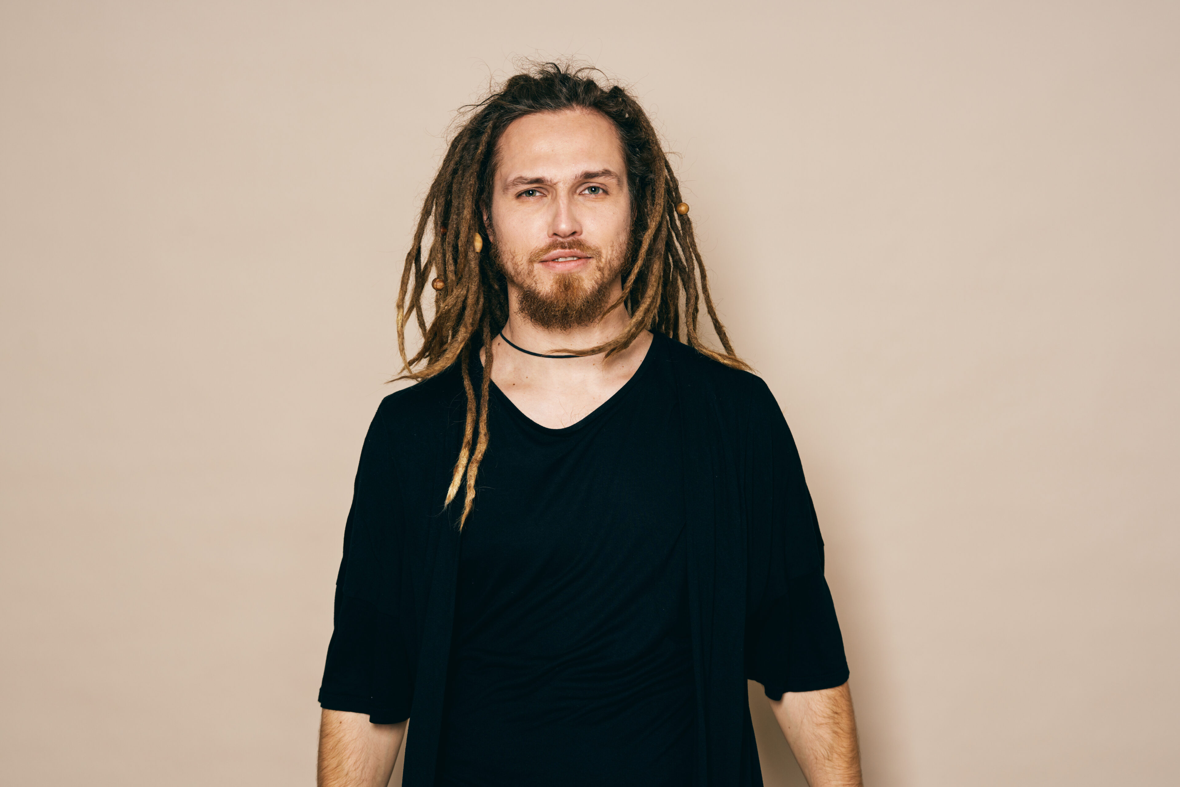 Ultimate Guide: A Step-by-Step to Bleaching Dreadlocks - Hood MWR