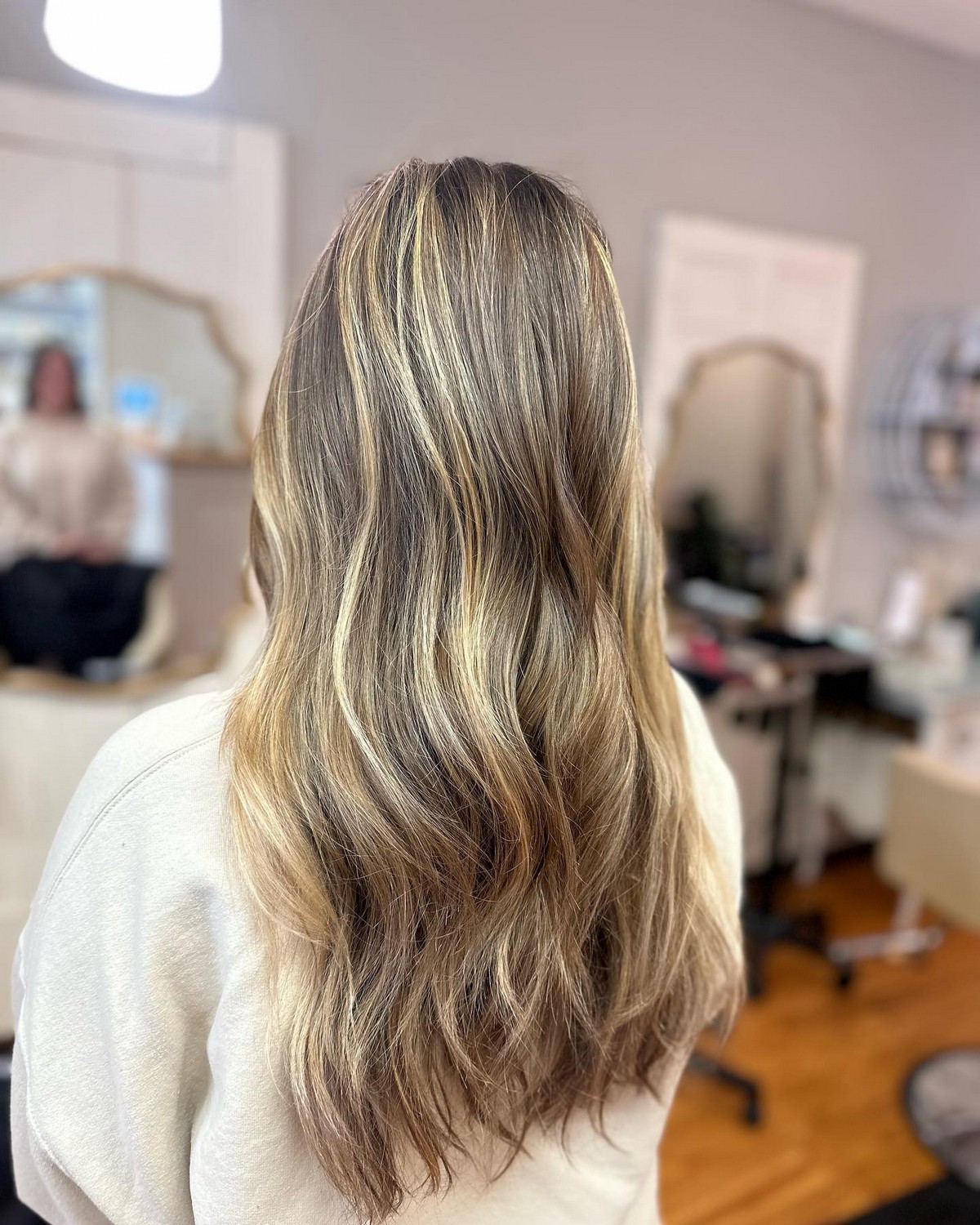 Difference Between Hair Streaks Vs Highlights - Hood MWR
