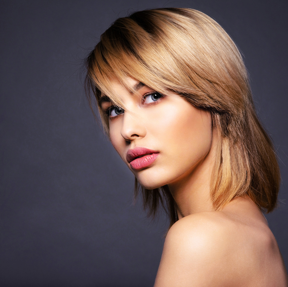 7 Stages of Lightening Dark Hair: From Brunette to Blonde - Hood MWR