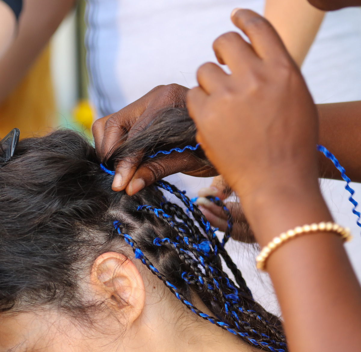 Can You Swim With Box Braids? - Hood MWR