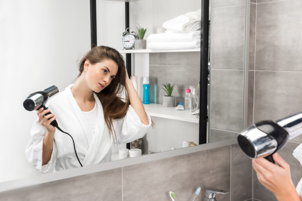 How To Cut Curtain Bangs at Home?