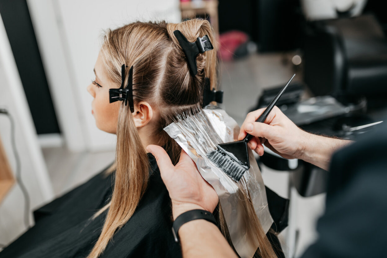 Why Did My Blonde Hair Turn Brown? - Hood MWR