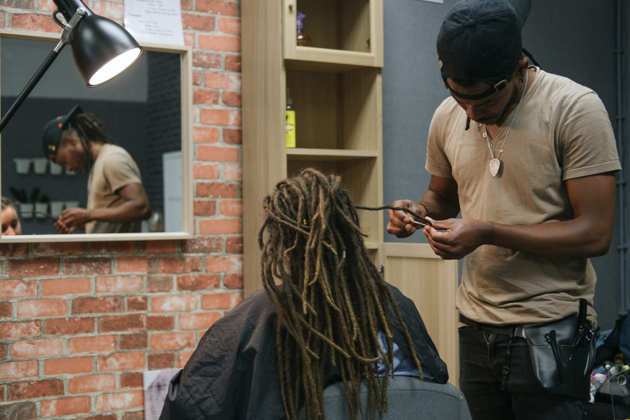 How to Dye Your Dreadlock Tips for a Colorful Transformation? - Hood MWR