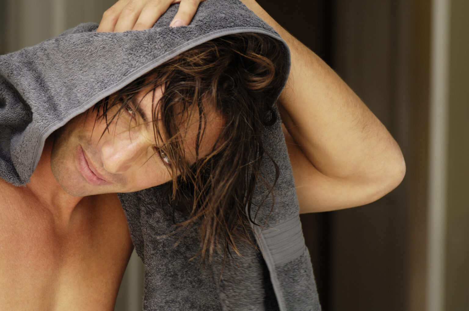 Ultimate Guide: A Step-by-Step to Bleaching Dreadlocks - Hood MWR