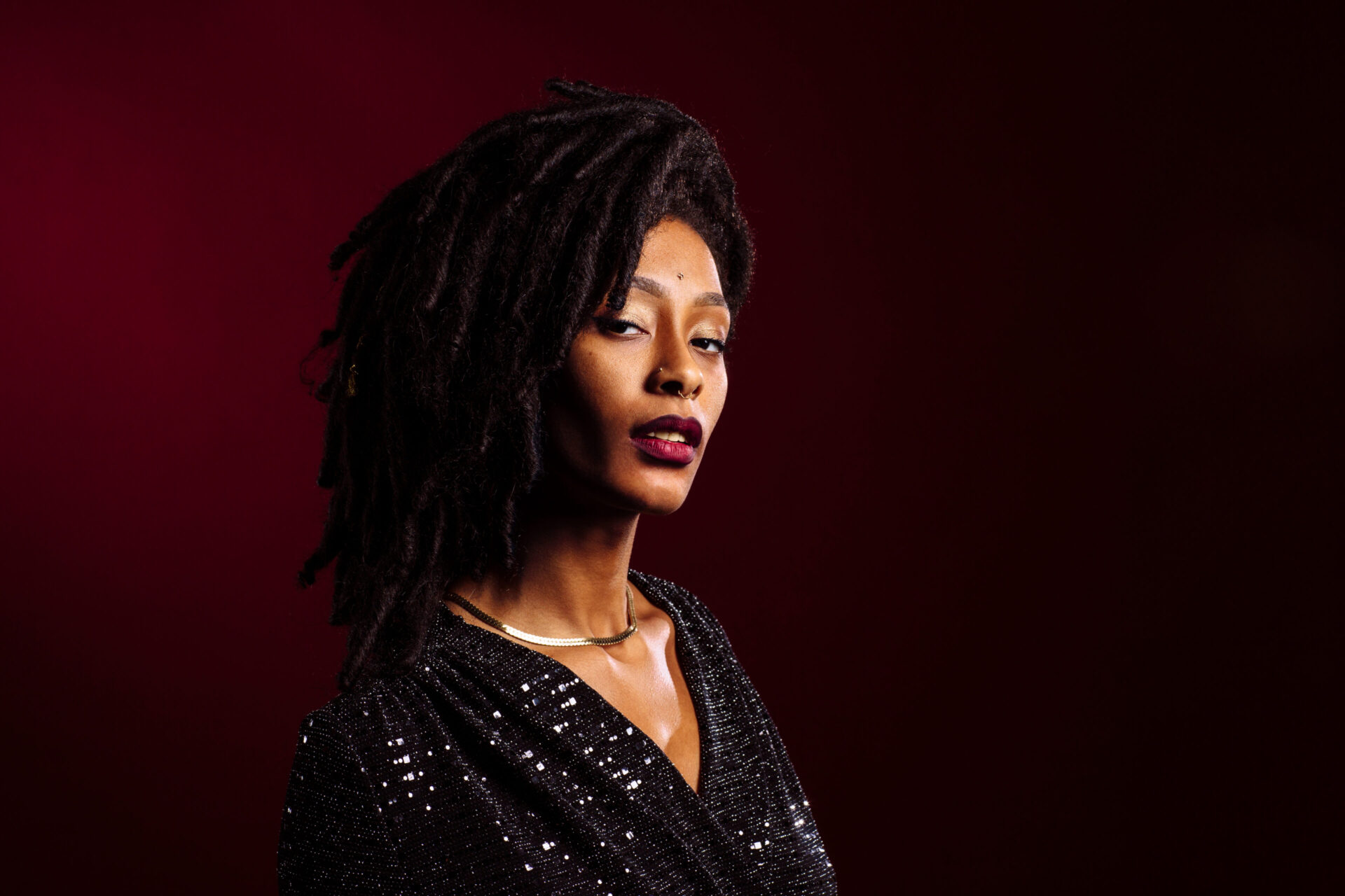 How to Dye Your Dreadlock Tips for a Colorful Transformation? - Hood MWR