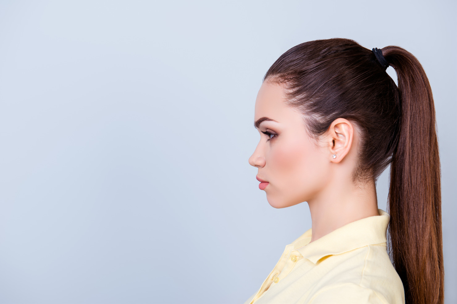 Should I Wet My Natural Hair Every day? The Advice And Guideline - Hood MWR
