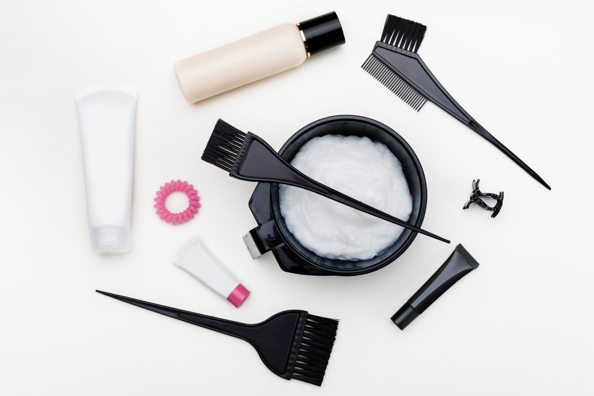 How to Dye Your Dreadlock Tips for a Colorful Transformation? - Hood MWR