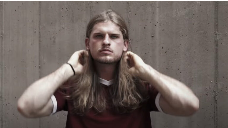 How To Do A Man Bun? 4 Techniques to Master