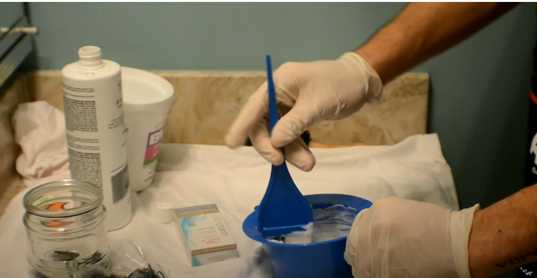 Ultimate Guide: A Step-by-Step to Bleaching Dreadlocks - Hood MWR