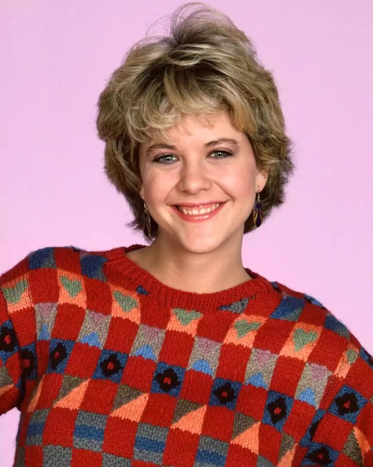 Meg Ryan's 36 Most Iconic Hairstyles Throughout Her Career - Hood MWR