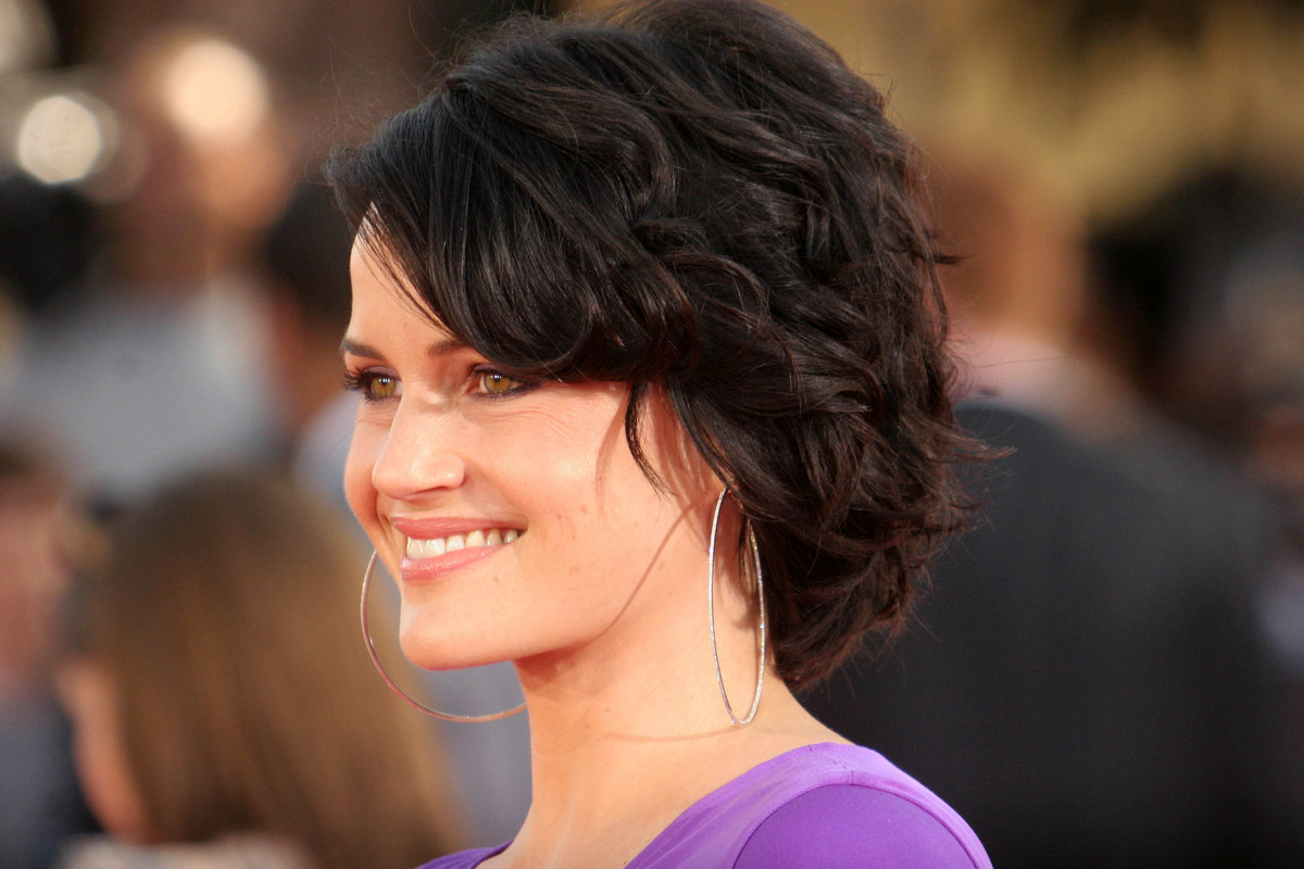 55 Famous Women Of The 1990s - Hood MWR