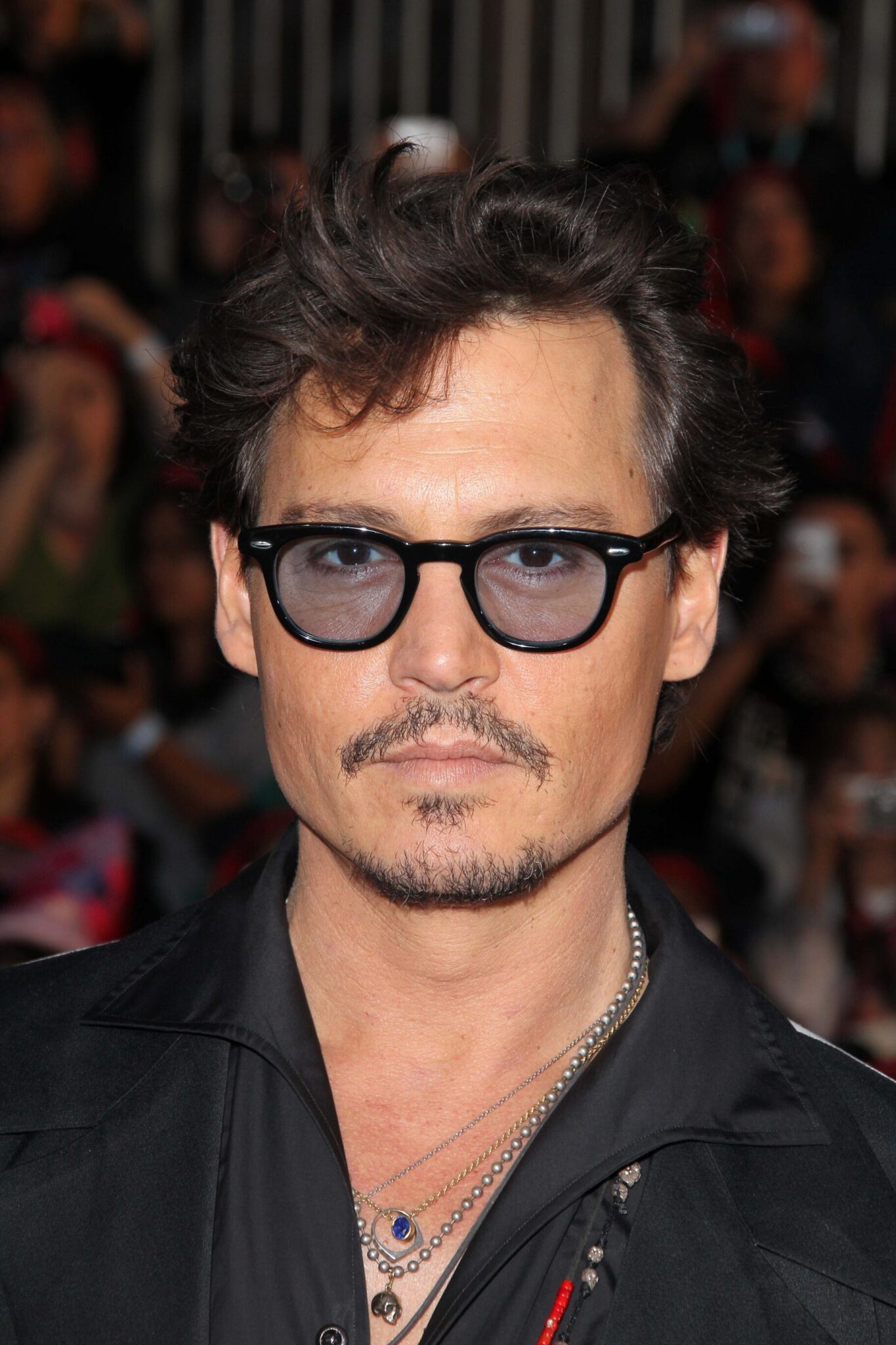 35 Johnny Depp’s Most Iconic Hairstyles Over The Years - Hood MWR