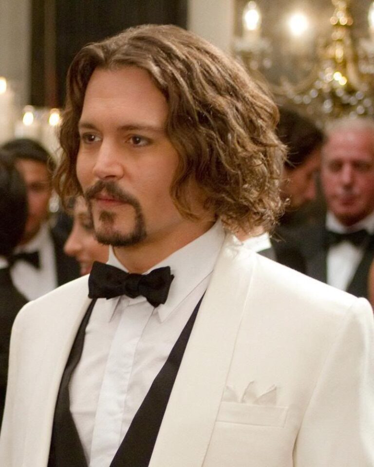 35 Johnny Depp’s Most Iconic Hairstyles Over The Years - Hood MWR
