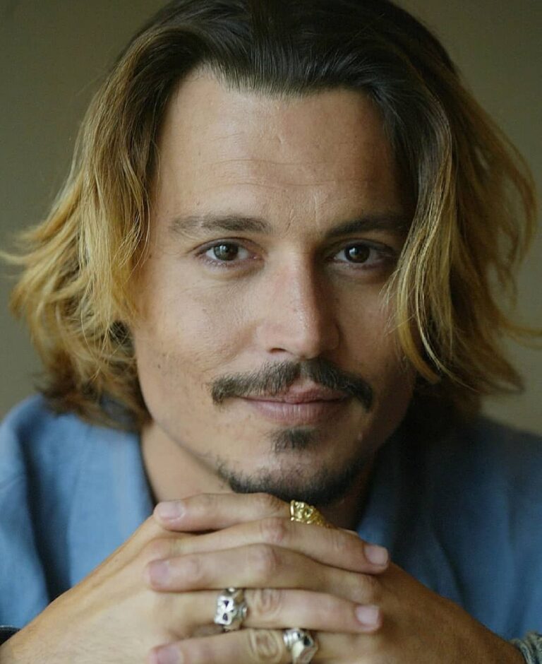 35 Johnny Depp’s Most Iconic Hairstyles Over The Years - Hood MWR