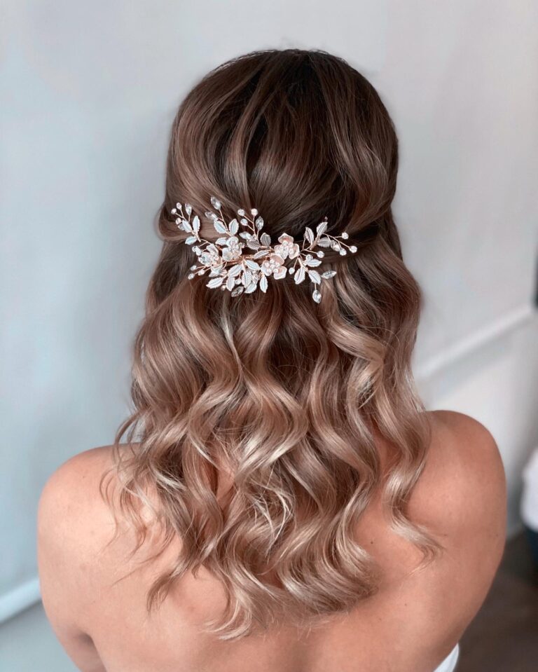 35 Prom Hairstyles For Medium Hair - Hood MWR