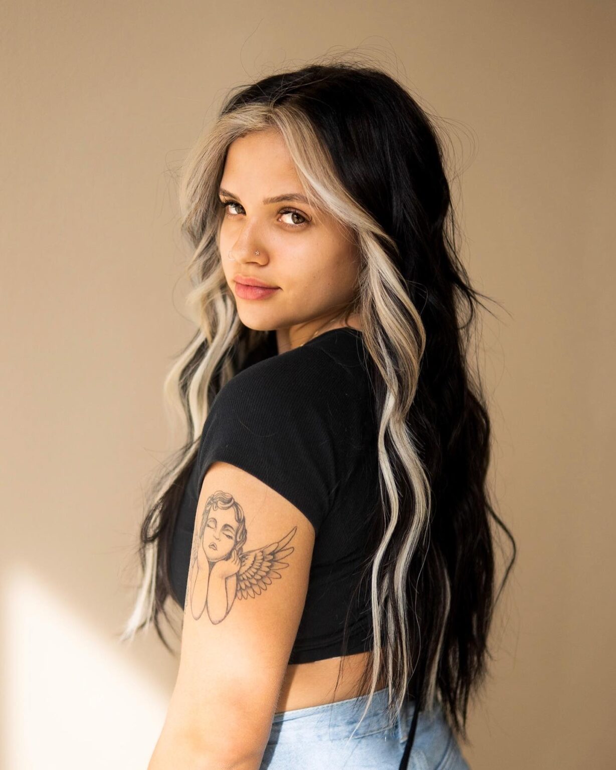 37 Black And White Unique Hair Color Ideas to Try in 2023 - Hood MWR