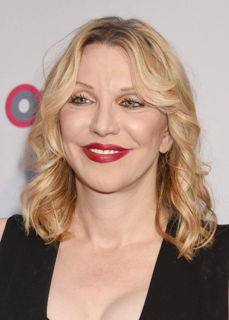 55 Famous Women Of The 1990s - Hood MWR